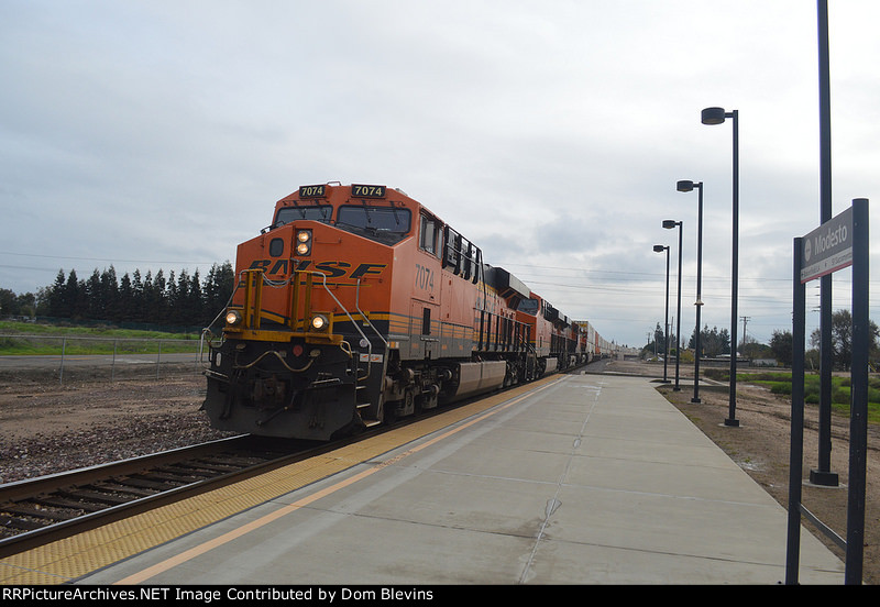BNSF 7074